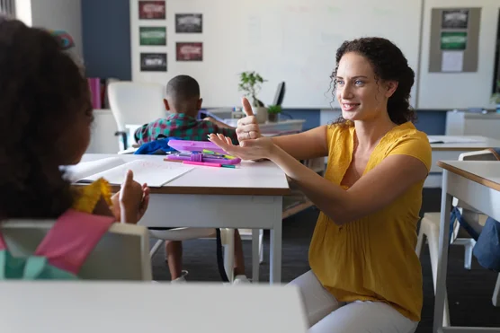Educateur spécialisé / Educatrice spécialisée | Fiche métier | Option ...